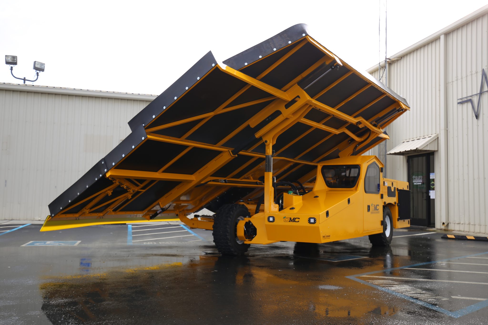 Off Ground Harvesters - Orchard Machinery Corporation - Tree Nut and ...